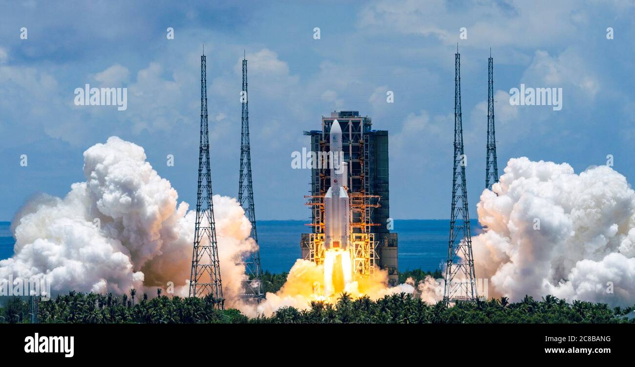 China’s long march 5 rocket hi-res stock photography and images - Alamy