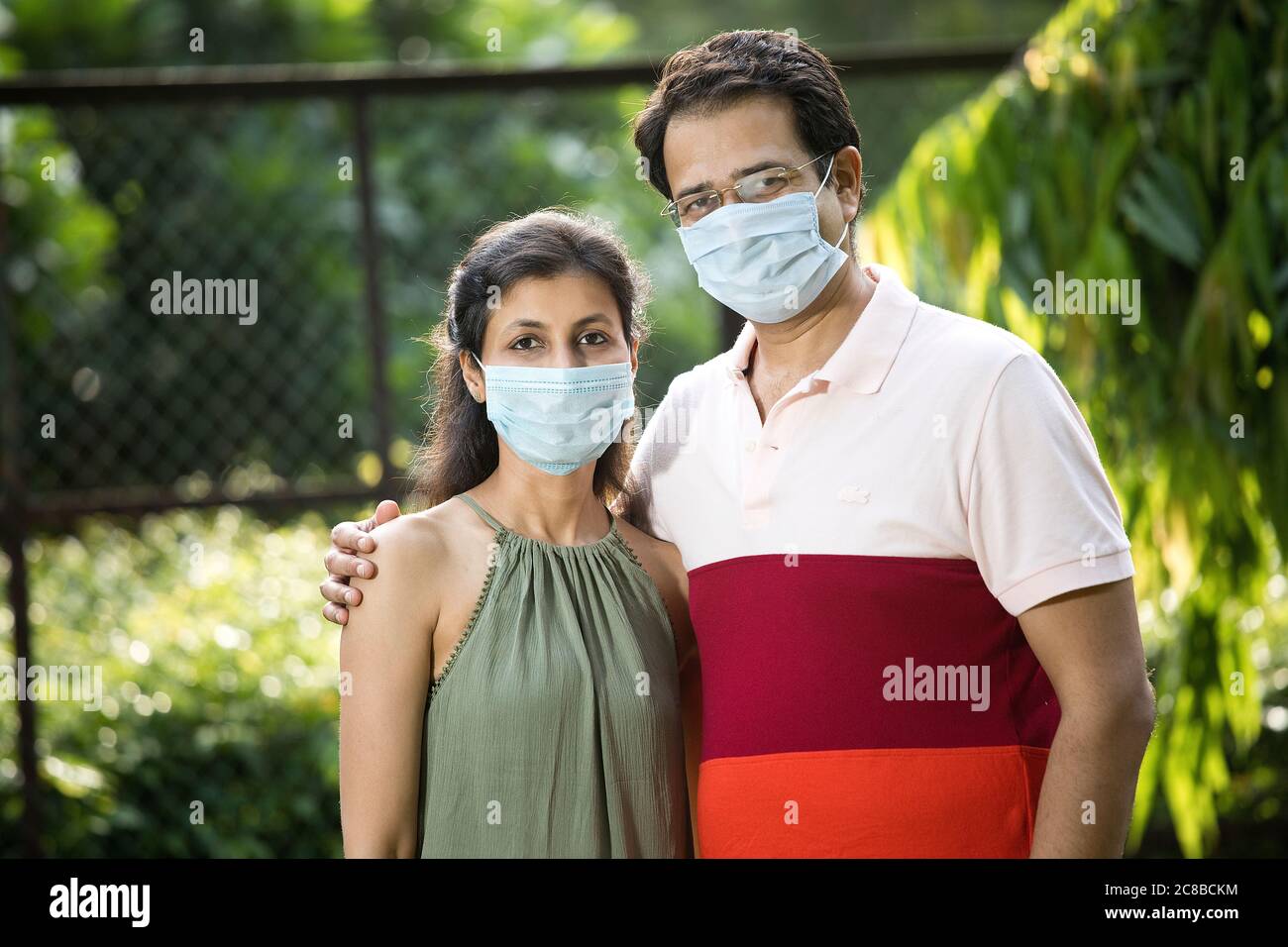 Wife mask hi-res stock photography and images - Alamy