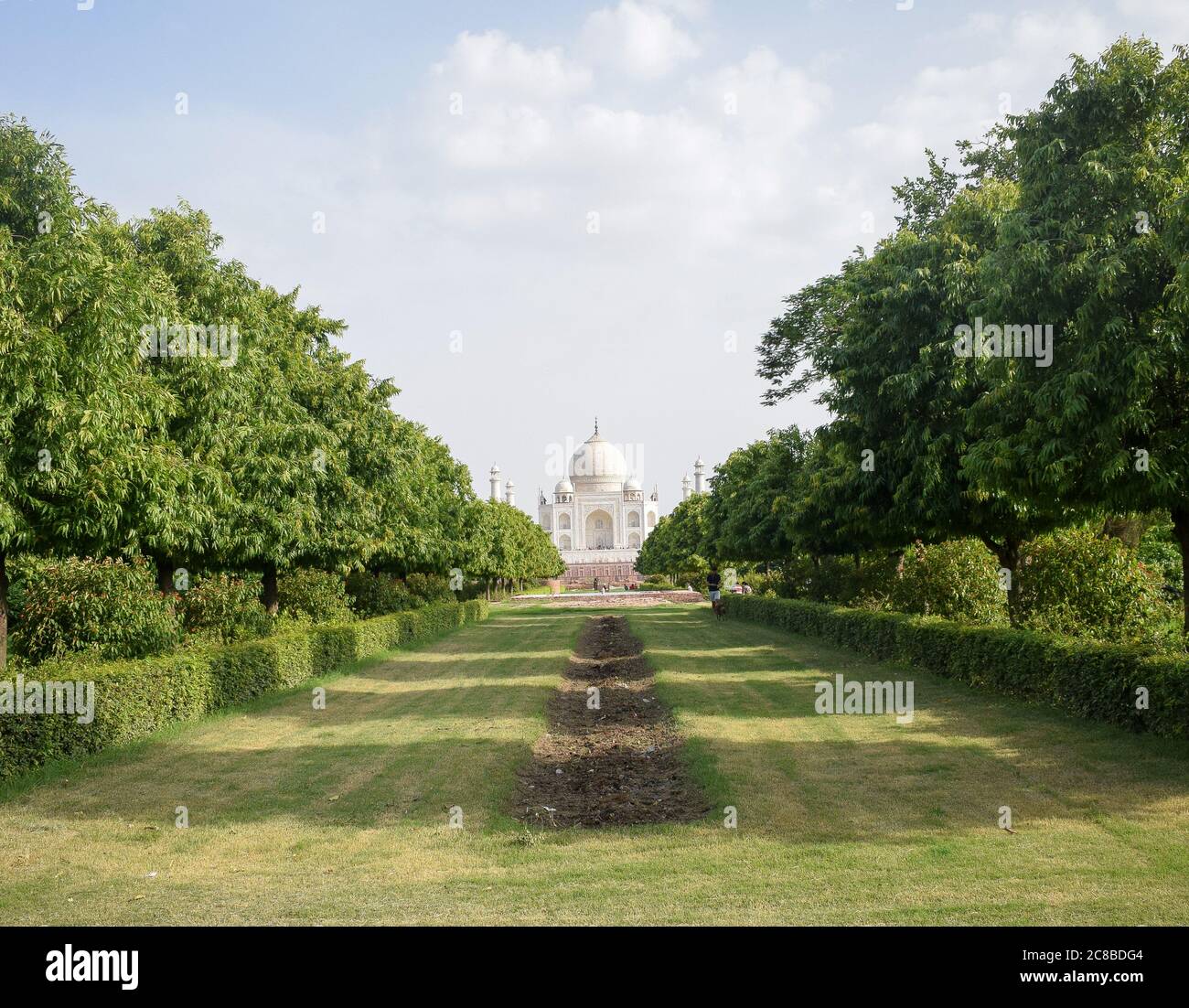 Taj Mahal full view during day time in Agra India, The Taj among 7 ...