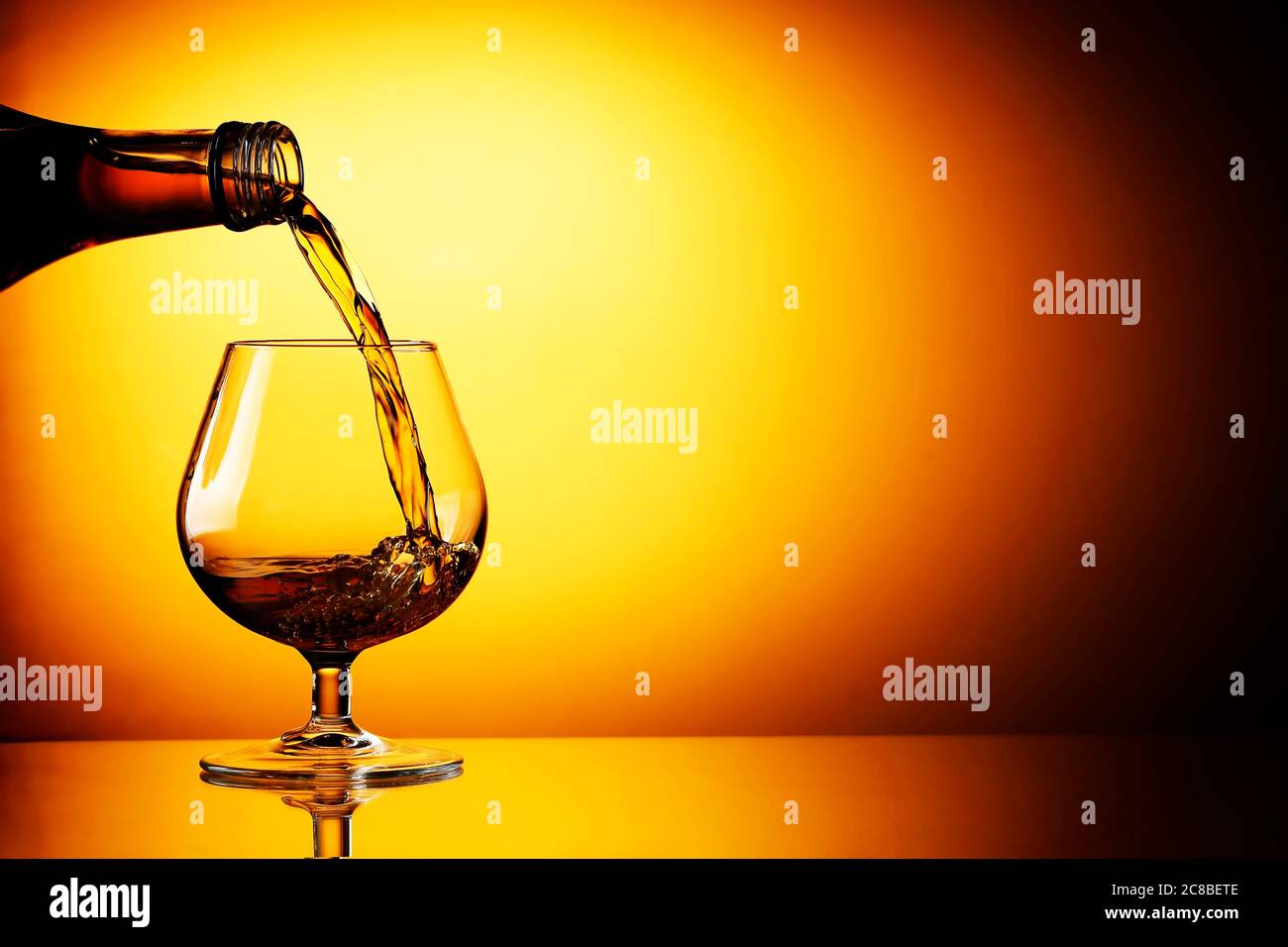 Pouring a spirit hi-res stock photography and images - Alamy