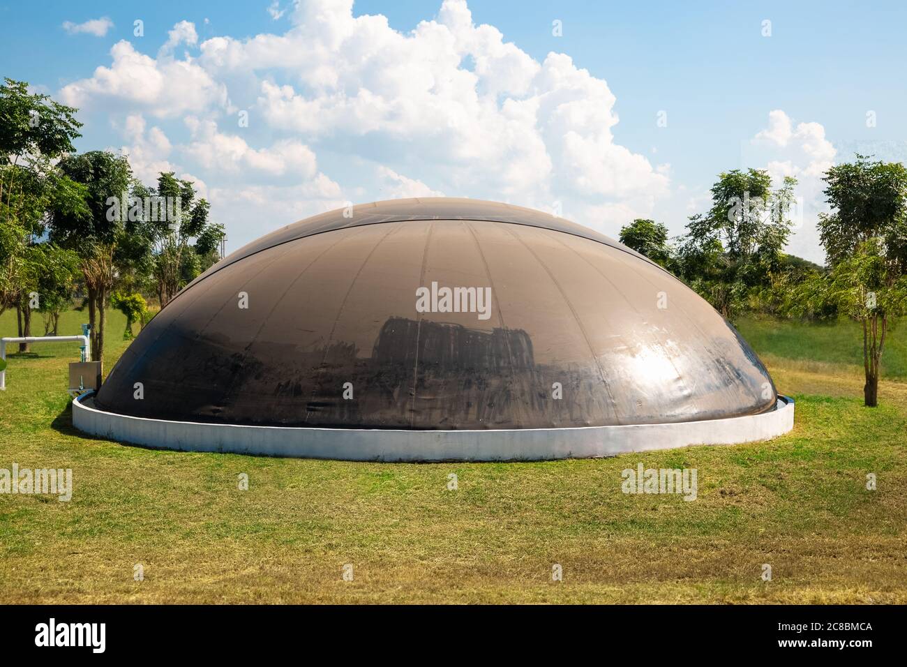 Biogas production using HDPE geo-membrane covering Anaerobic Lagoon ...