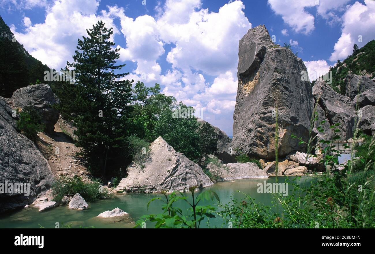 Collapse of the Claps and jump of the Drome Stock Photo - Alamy