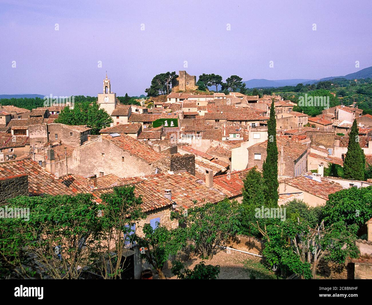 Cucuron provencal village in Luberon Stock Photo - Alamy