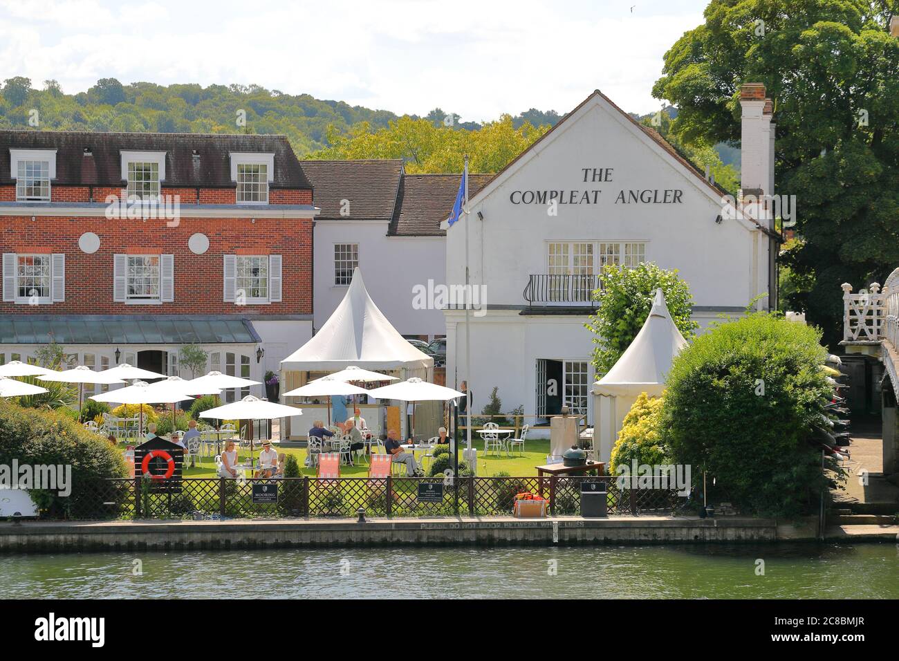 The compleat angler hi-res stock photography and images - Alamy