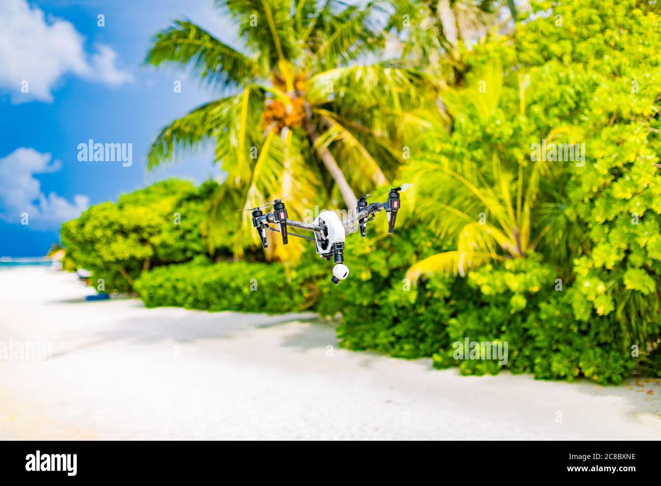 Aerial flying over exotic white hi-res stock photography and images - Alamy