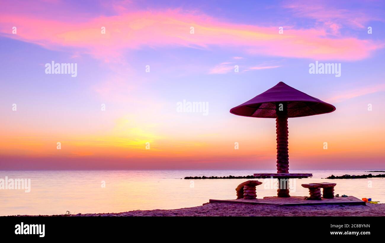 Kingdom of bahrain sea hi-res stock photography and images - Alamy