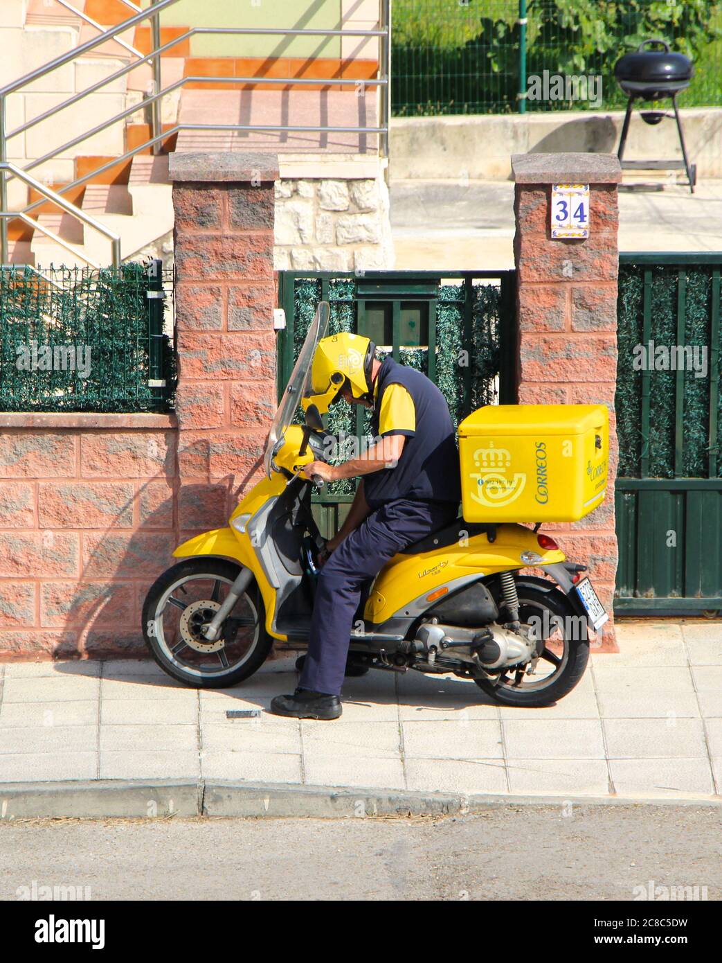 Santander cycle sun hi-res stock photography and images - Alamy