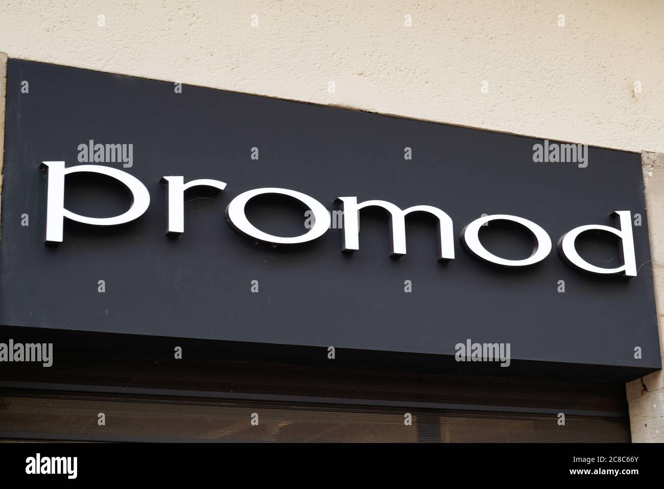 Promod logo hi-res stock photography and images - Alamy