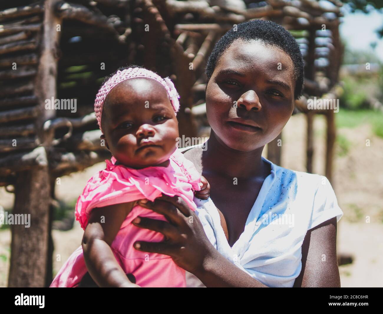 African tribal mother and baby hi-res stock photography and images - Alamy