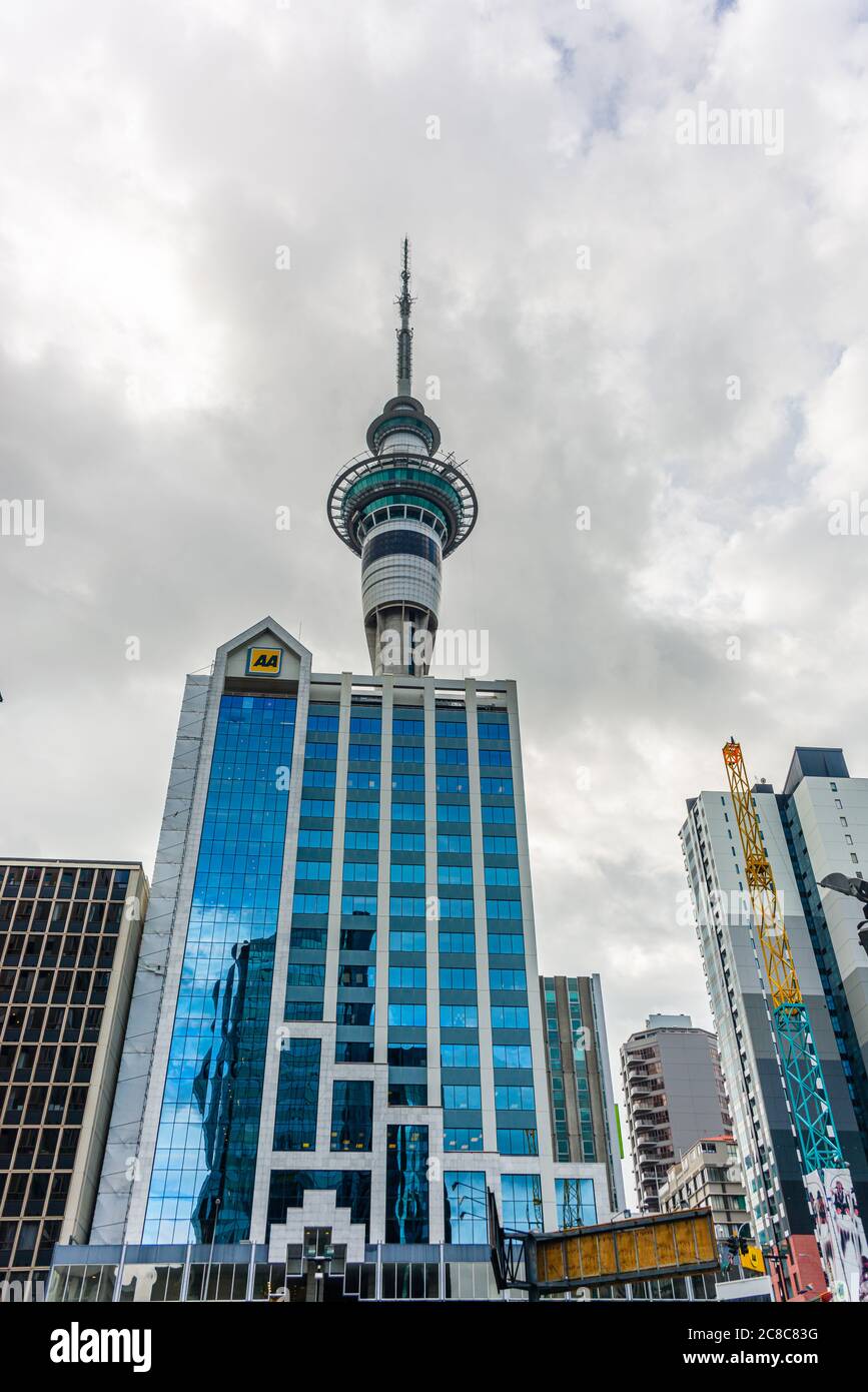 Upright view of the Auckland Sky tower above the AA Centre Stock Photo ...