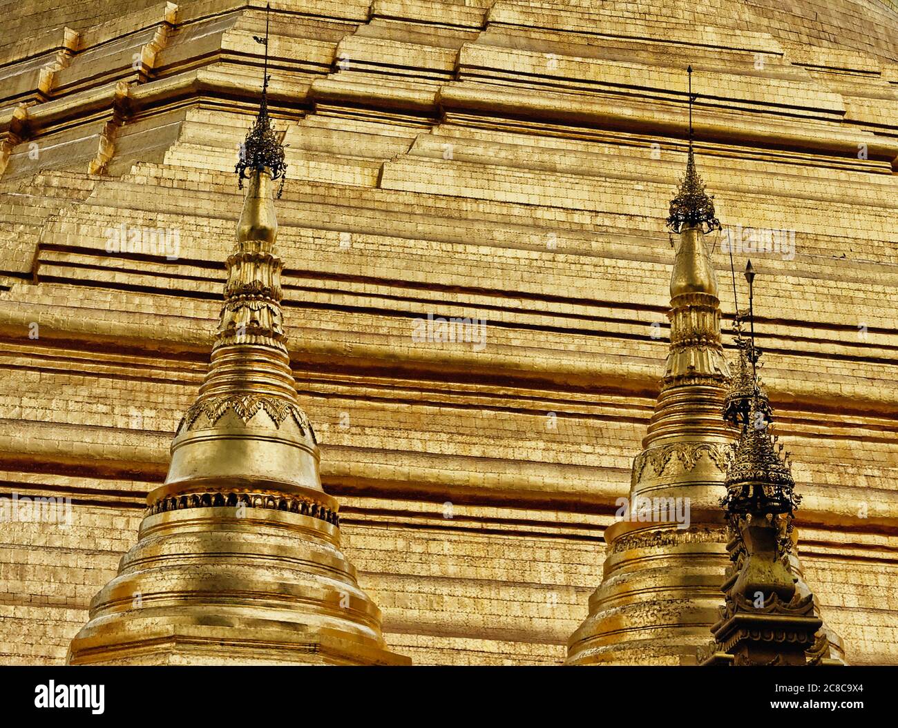 Gold stupa hi-res stock photography and images - Alamy