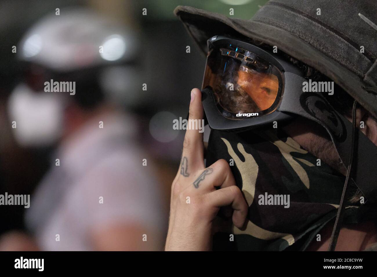 Protest crowd middle finger hi-res stock photography and images - Alamy
