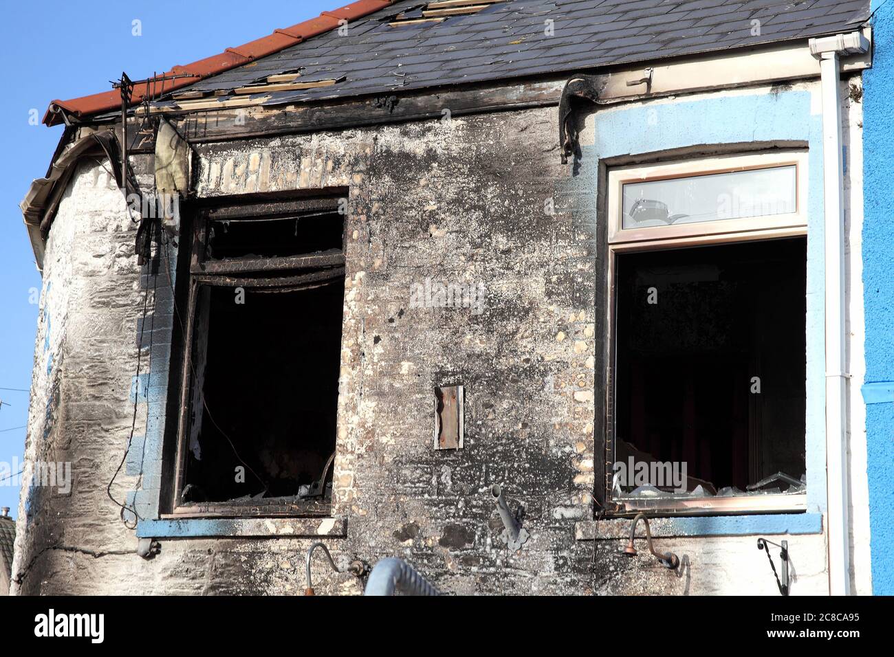 Burnt remains of a house property after an accidental house fire stock ...