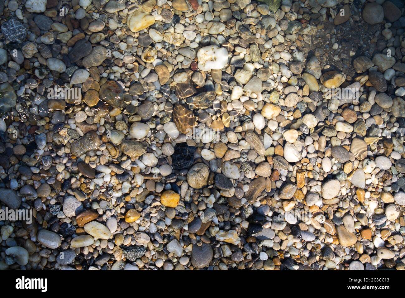 Wet rock texture hi-res stock photography and images - Alamy