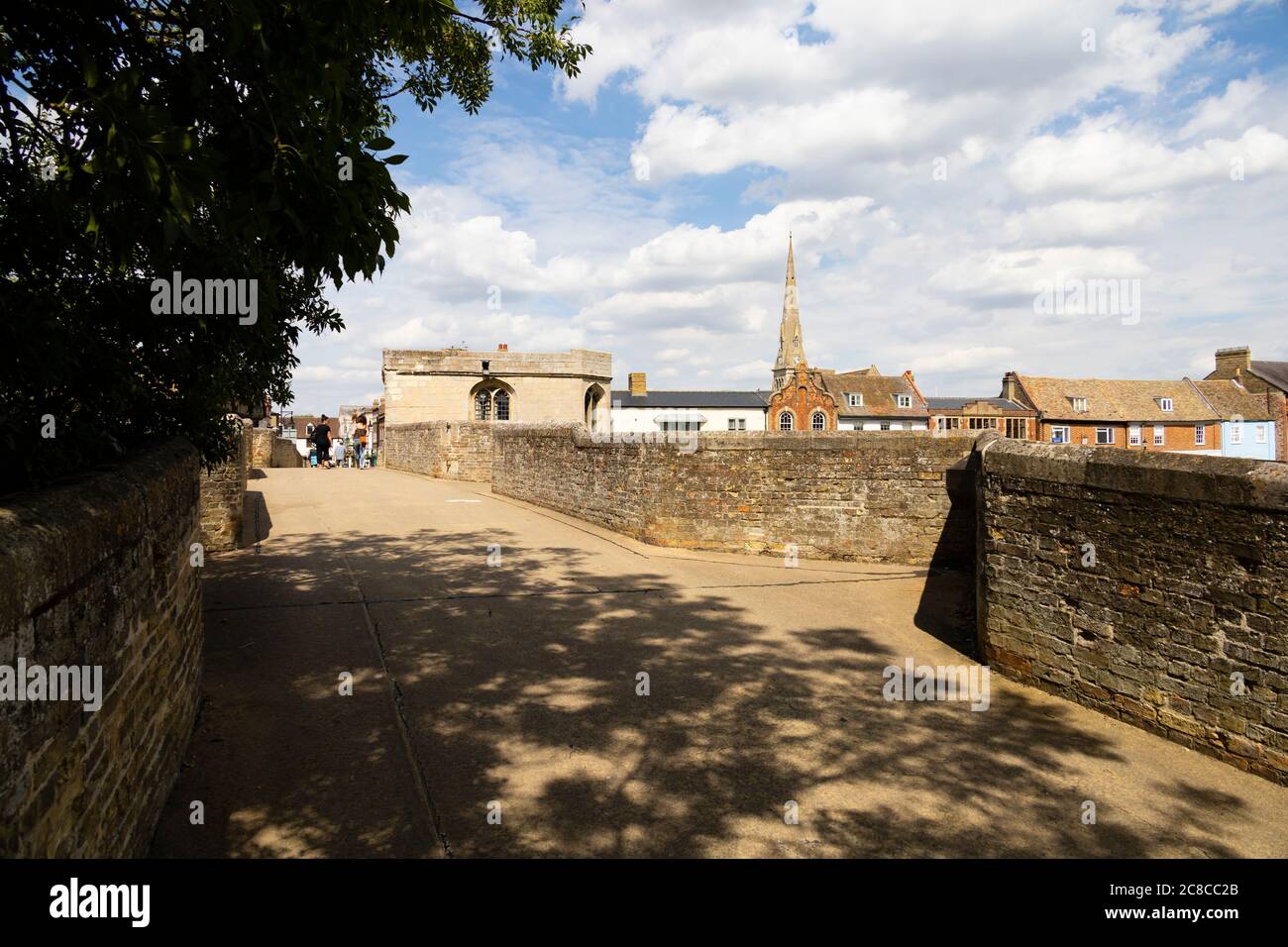 England medieval stone bridge hi-res stock photography and images - Alamy