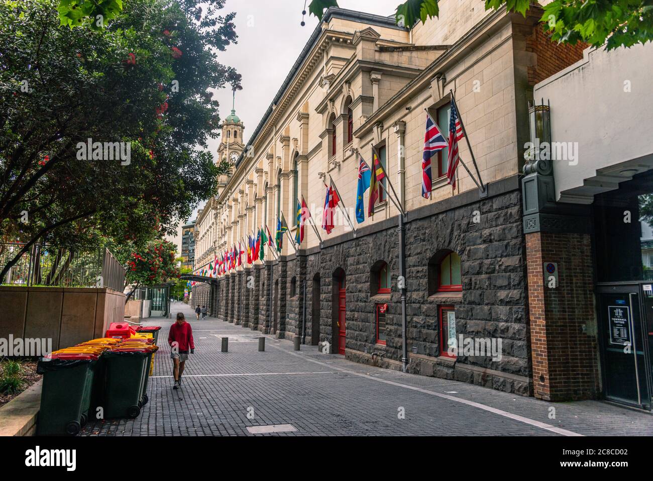 Auckland Town Hall building, and clock tower in Aotea Square, Queen ...