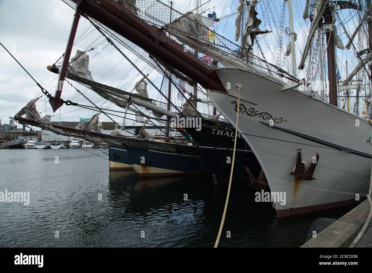 New floating dock hi-res stock photography and images - Alamy