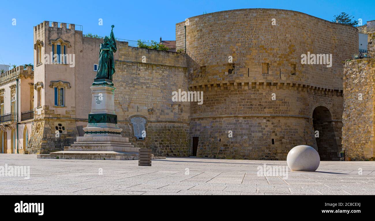 Otranto, Italia - 19 may 2018: Martyrs statue in Cavour square in ...