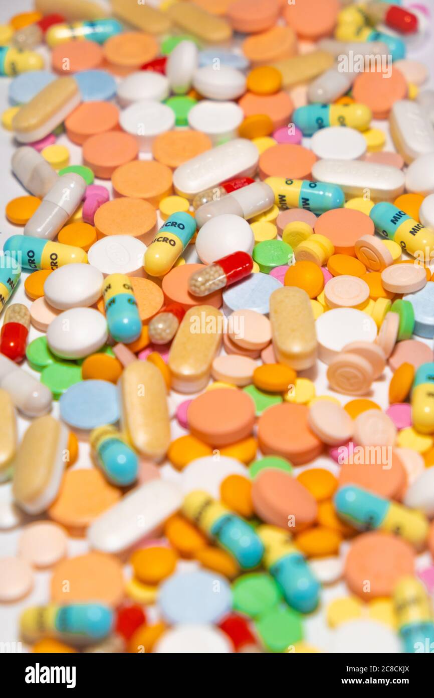 Colorful drugs, vitamins and medicine - capsules, tablets, pills Stock ...