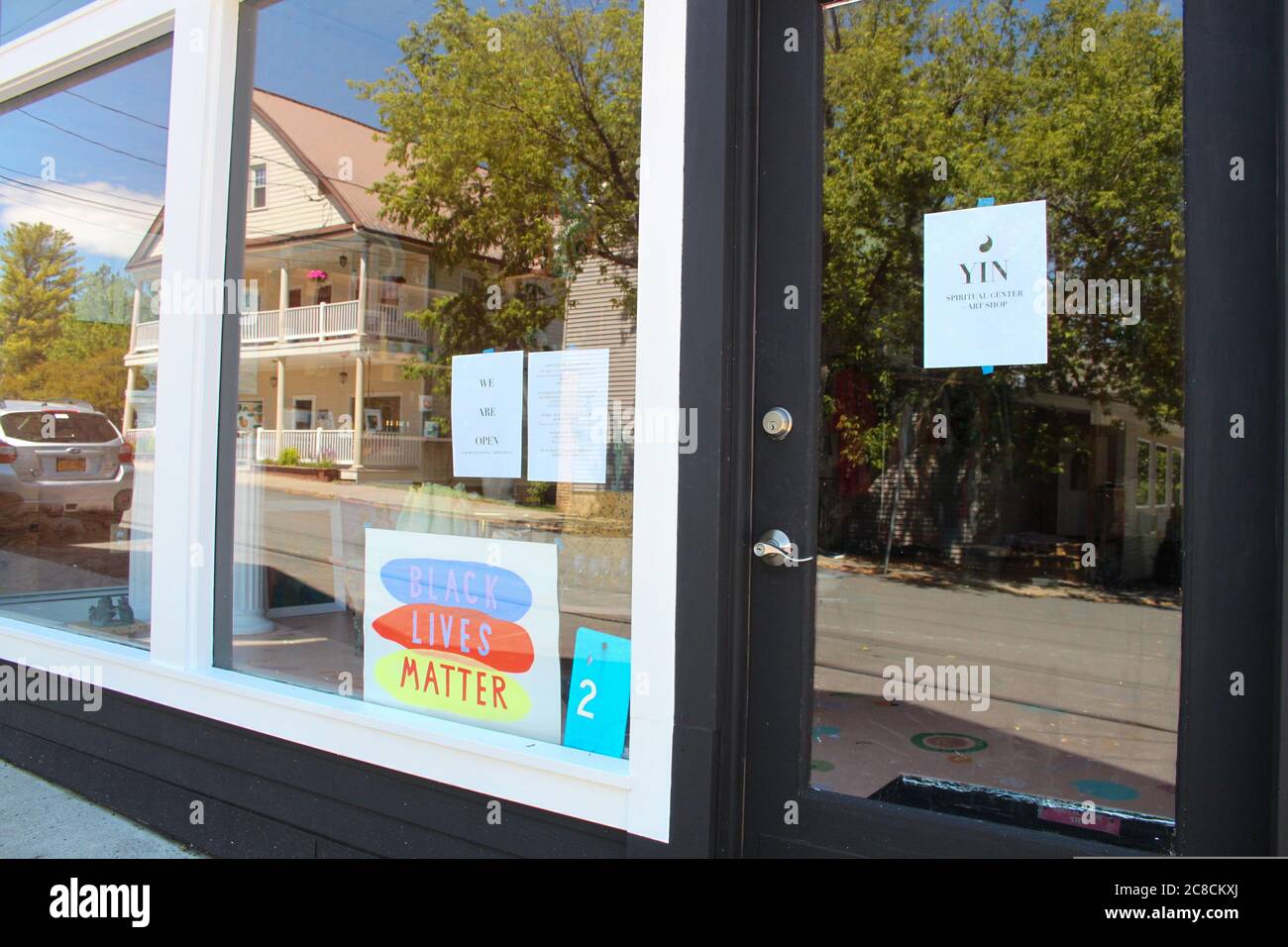 WOODRIDGE, NY, UNITED STATES - Jun 16, 2020: Local Business Yin ...