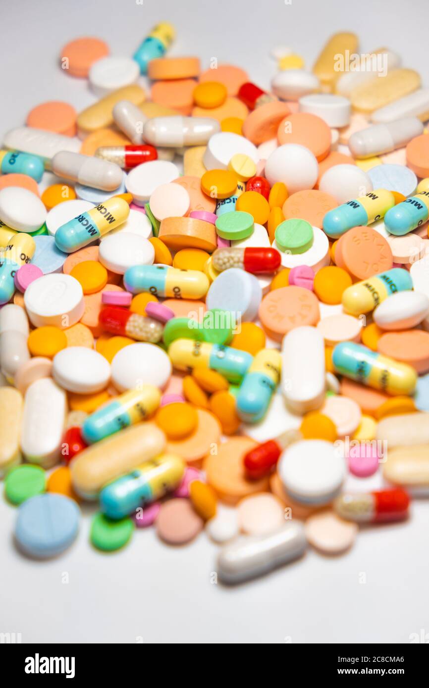 Colorful drugs, vitamins and medicine - capsules, tablets, pills Stock ...