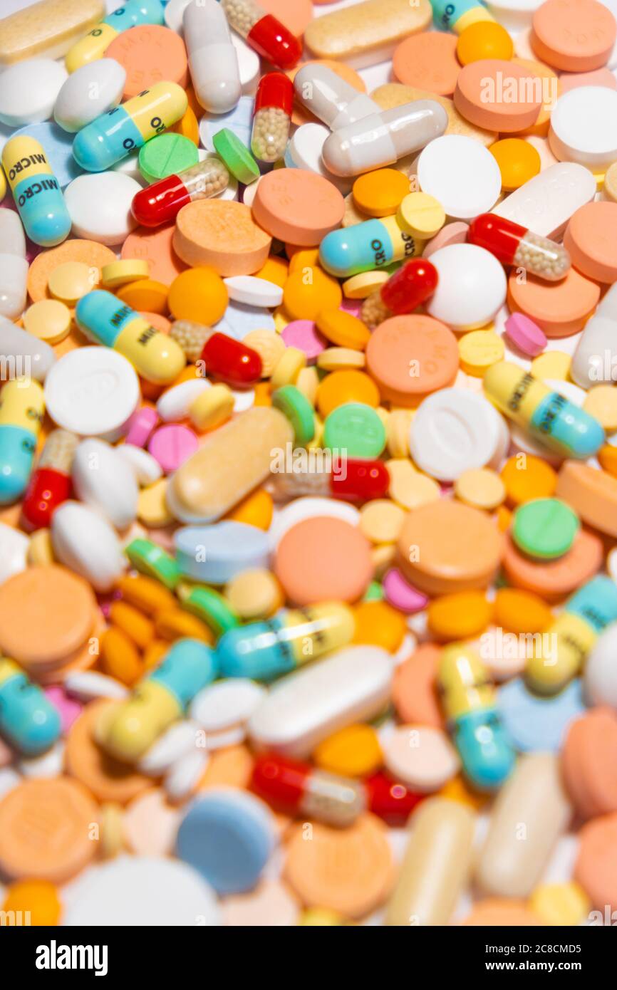 Colorful drugs, vitamins and medicine - capsules, tablets, pills Stock ...
