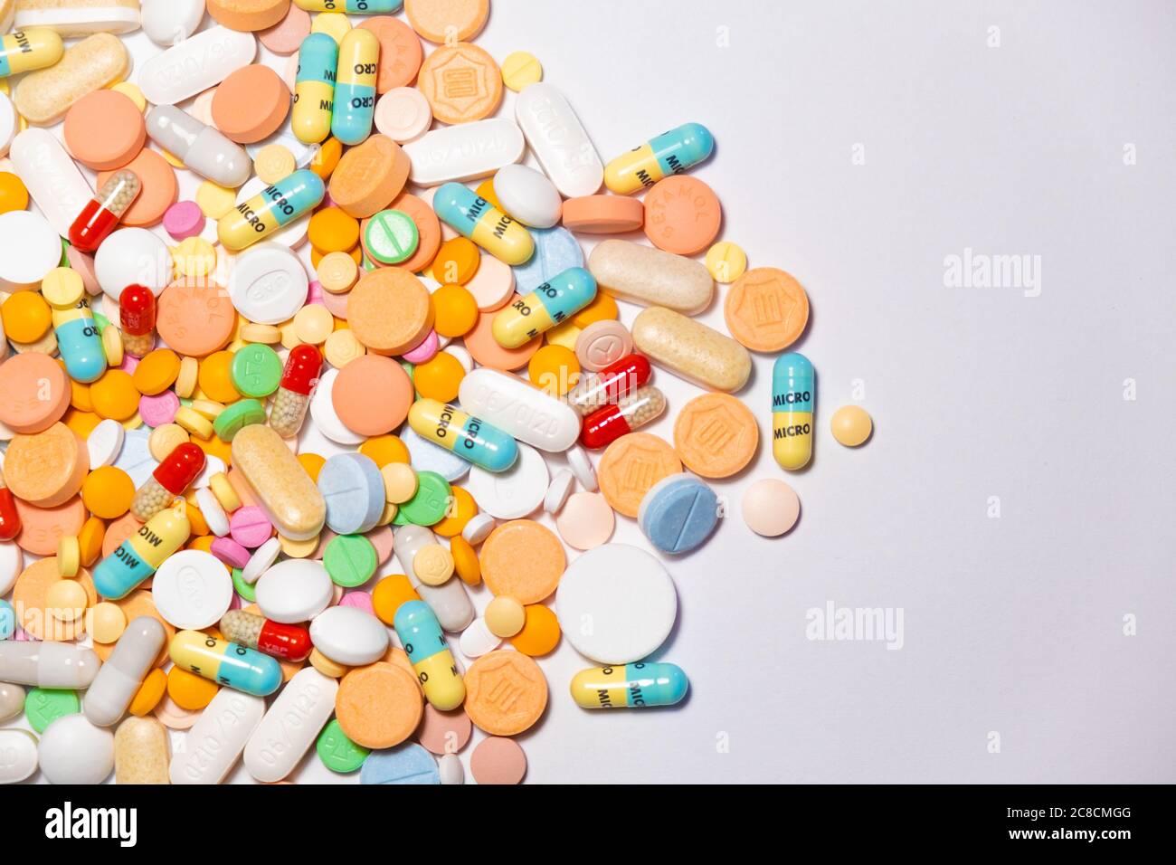 Colorful drugs, vitamins and medicine - capsules, tablets, pills Stock ...