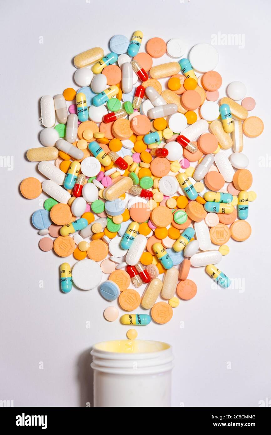 Colorful drugs, vitamins and medicine - capsules, tablets, pills Stock ...
