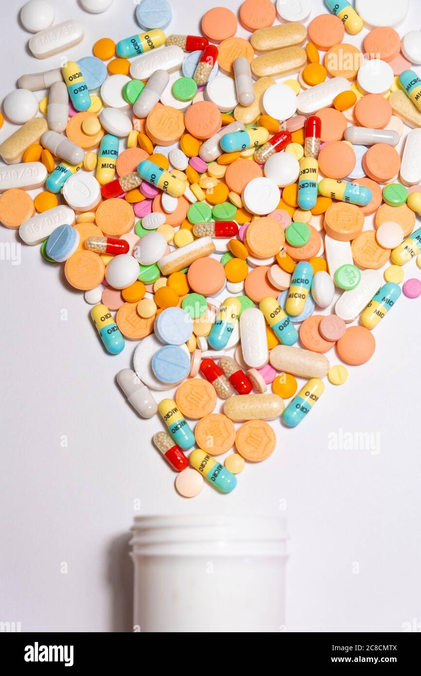Colorful drugs, vitamins and medicine - capsules, tablets, pills Stock ...
