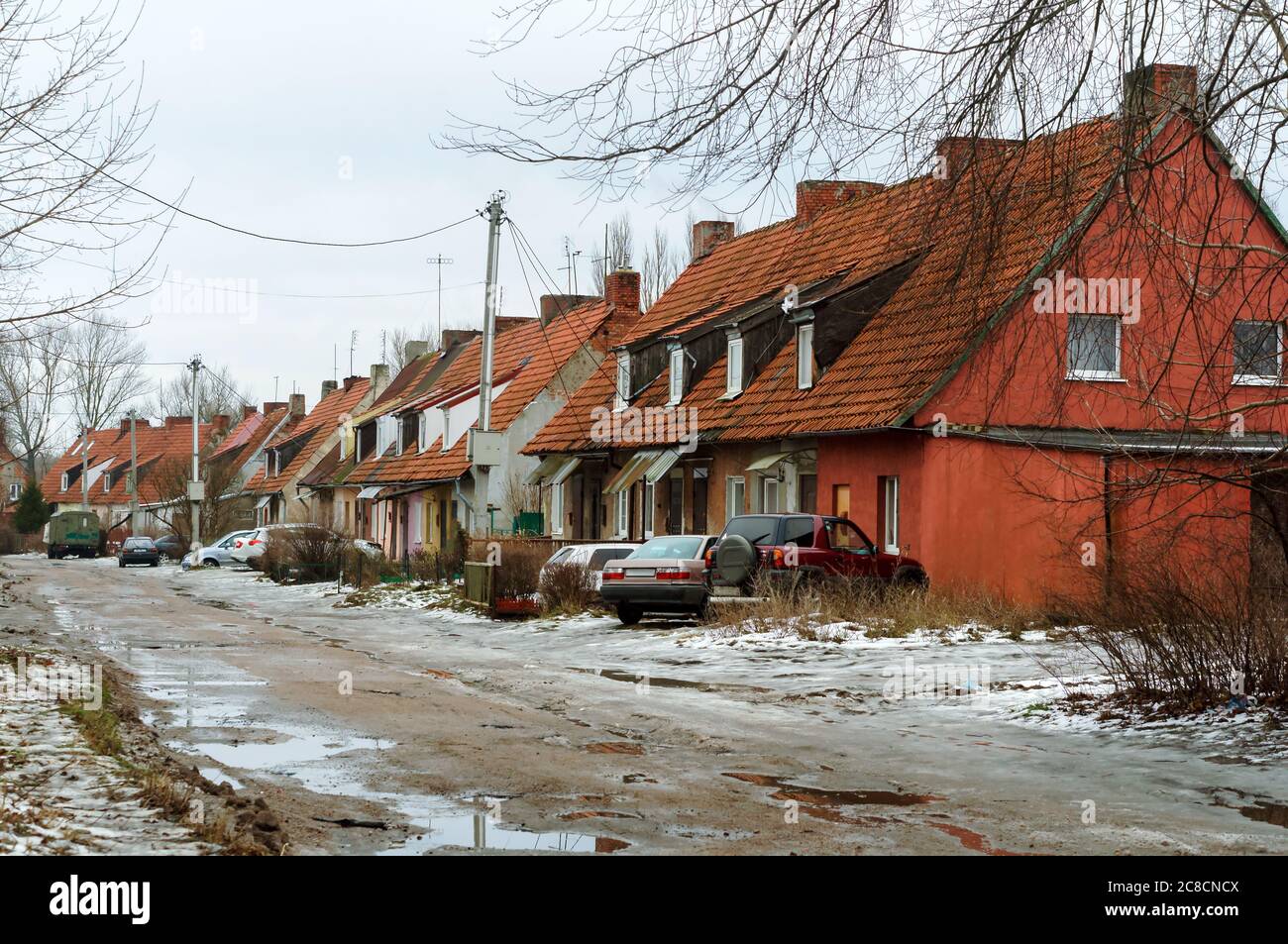Small dirty houses exterior hi-res stock photography and images - Alamy