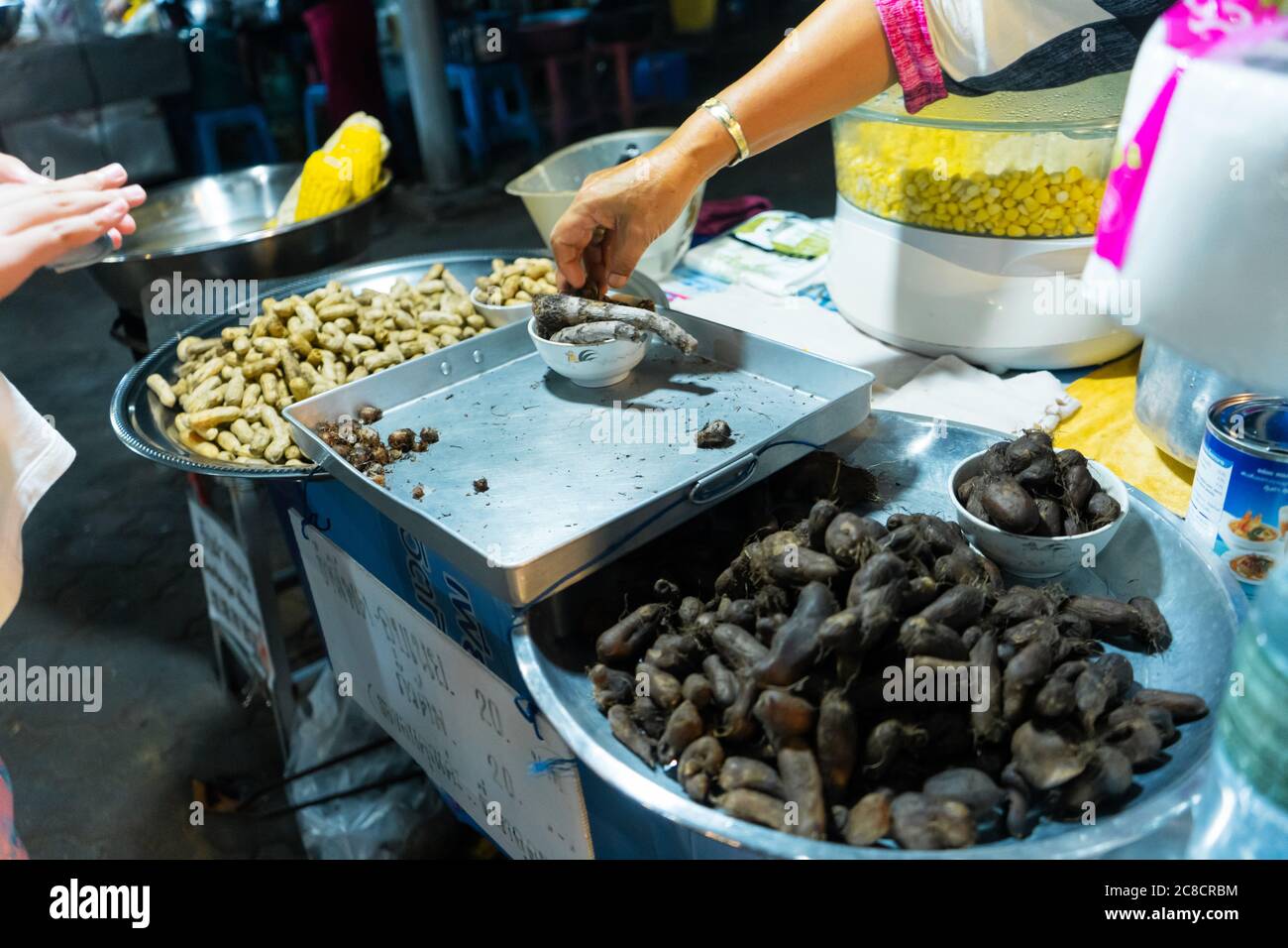 Fast food counters hi-res stock photography and images - Alamy
