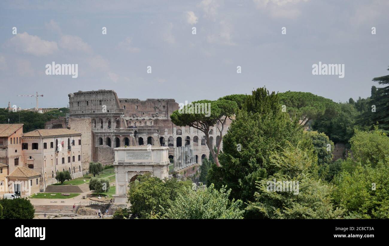 Historical roman buildings hi-res stock photography and images - Alamy