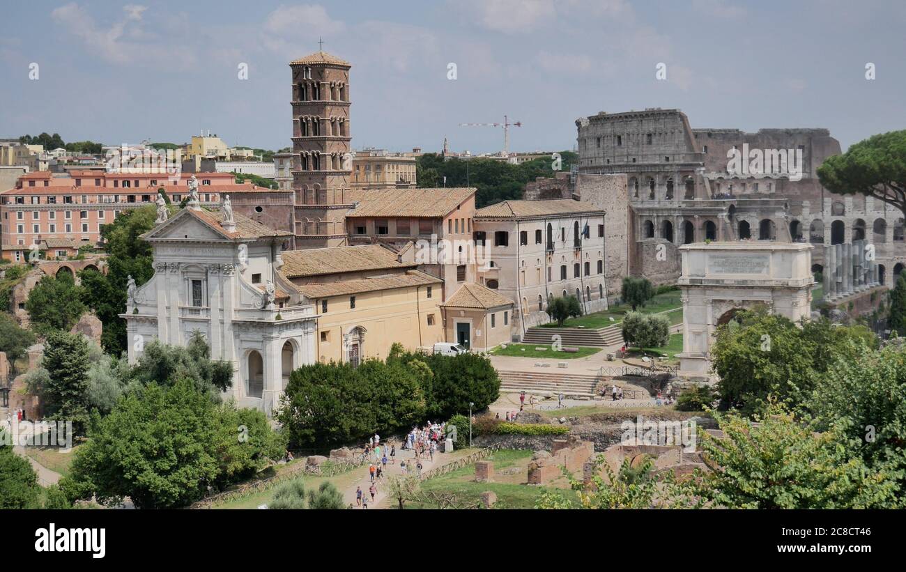 Roman forum with coliseum in background Stock Photo - Alamy