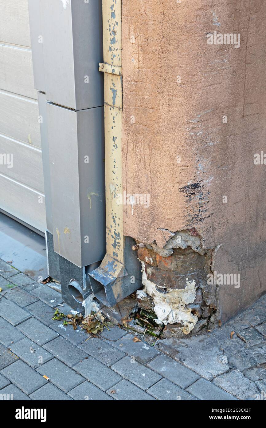 Corner missing hi-res stock photography and images - Alamy