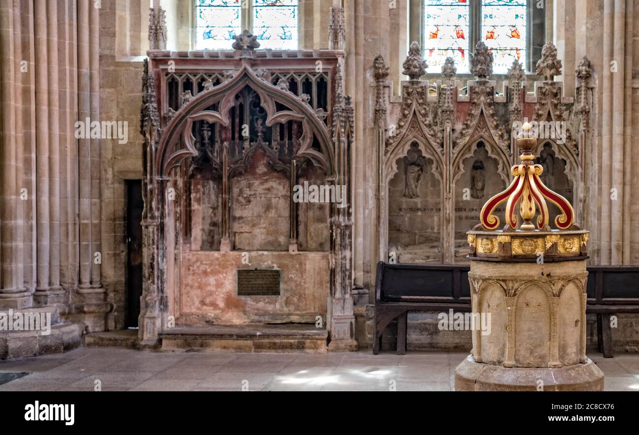 Saxon font hi-res stock photography and images - Alamy