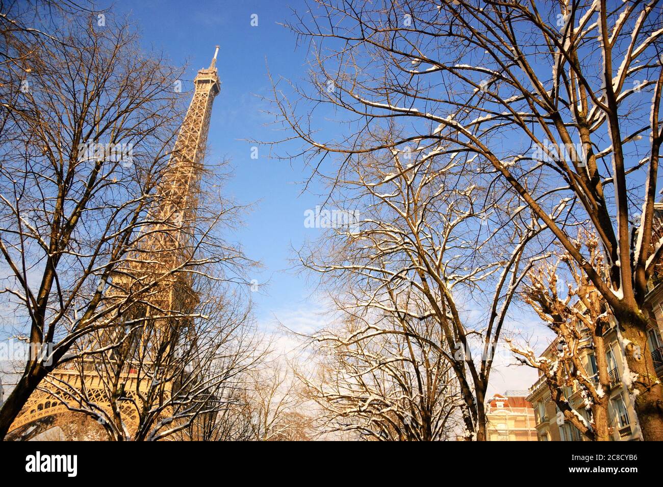 Eiffel Tower Under Snow High Resolution Stock Photography and Images ...