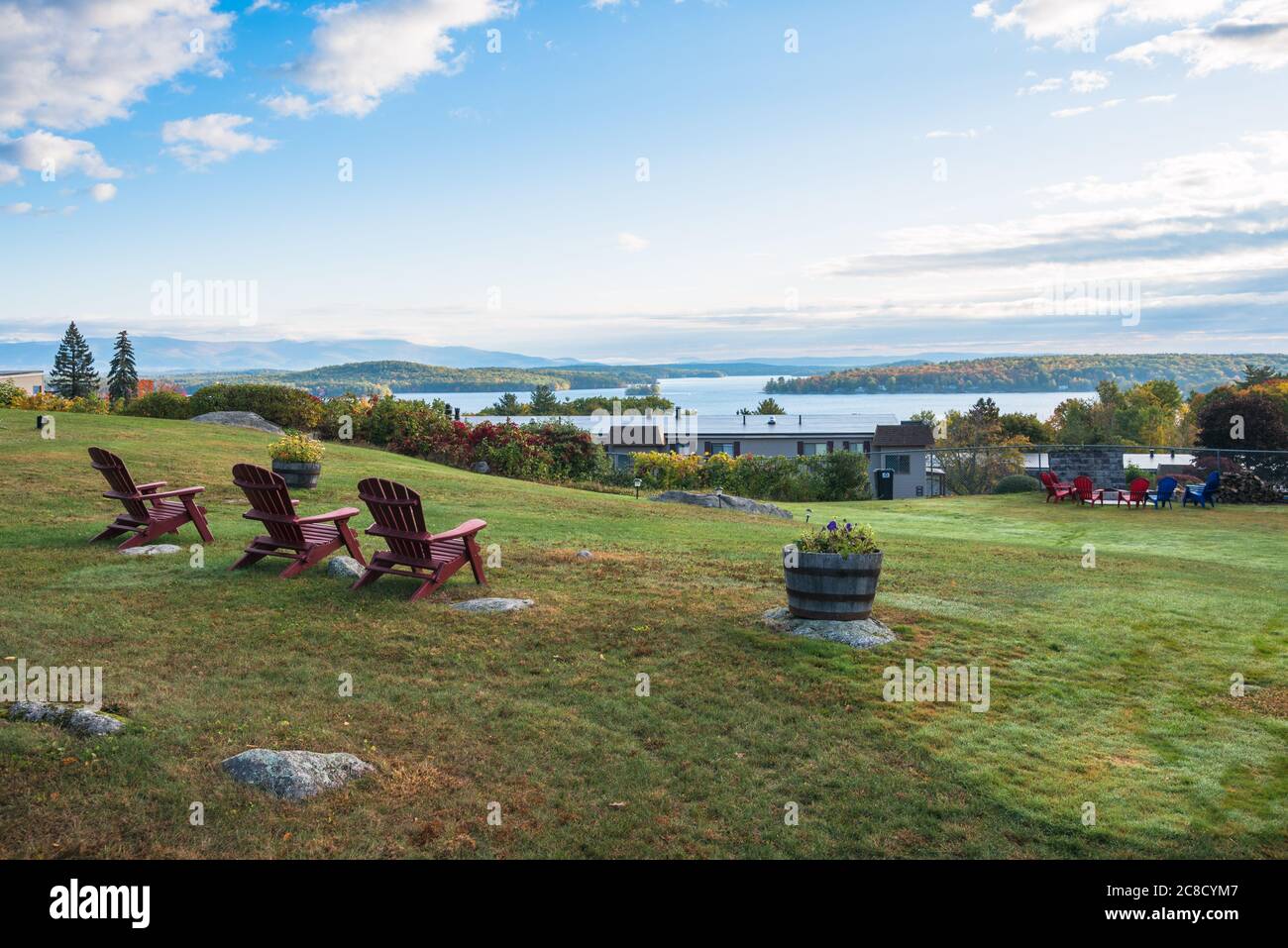Empty lake landscape hi-res stock photography and images - Alamy