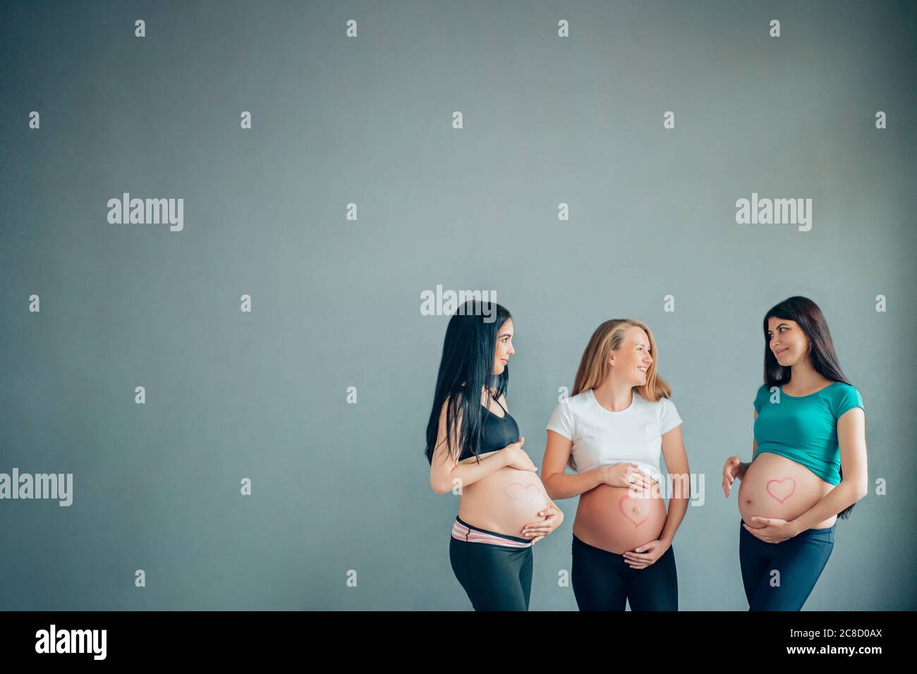 Five women pregnant hi-res stock photography and images - Alamy