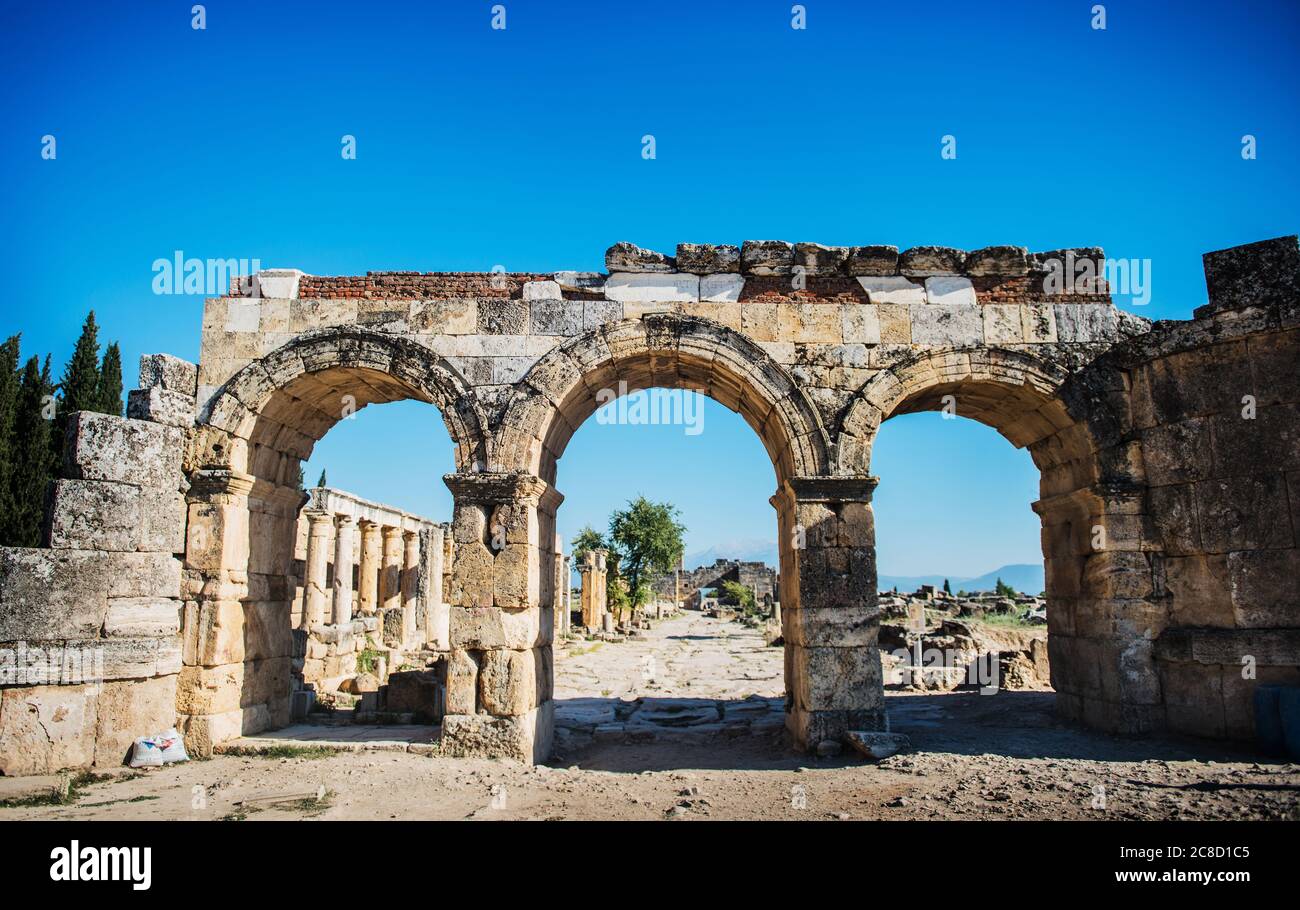 ancient Roman ruins in Pamukkale, Denizli, Turkey Stock Photo - Alamy