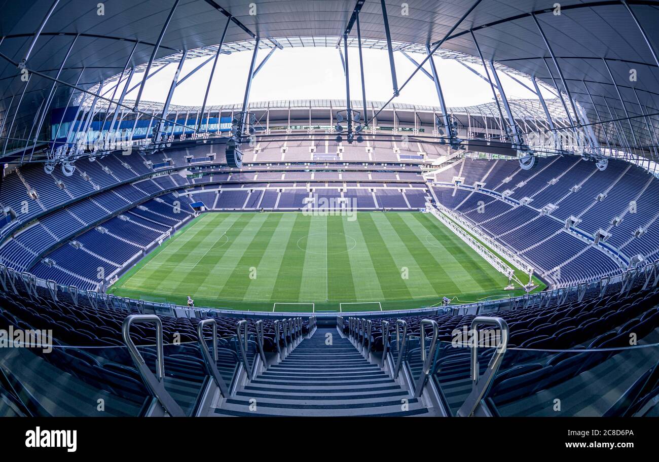 Empty football pitch stadium hi-res stock photography and images - Alamy