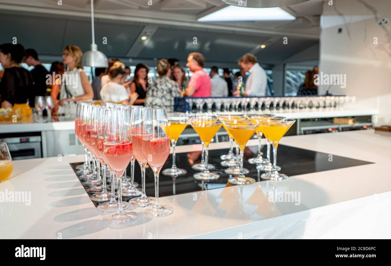 Social drink luxury hi-res stock photography and images - Alamy