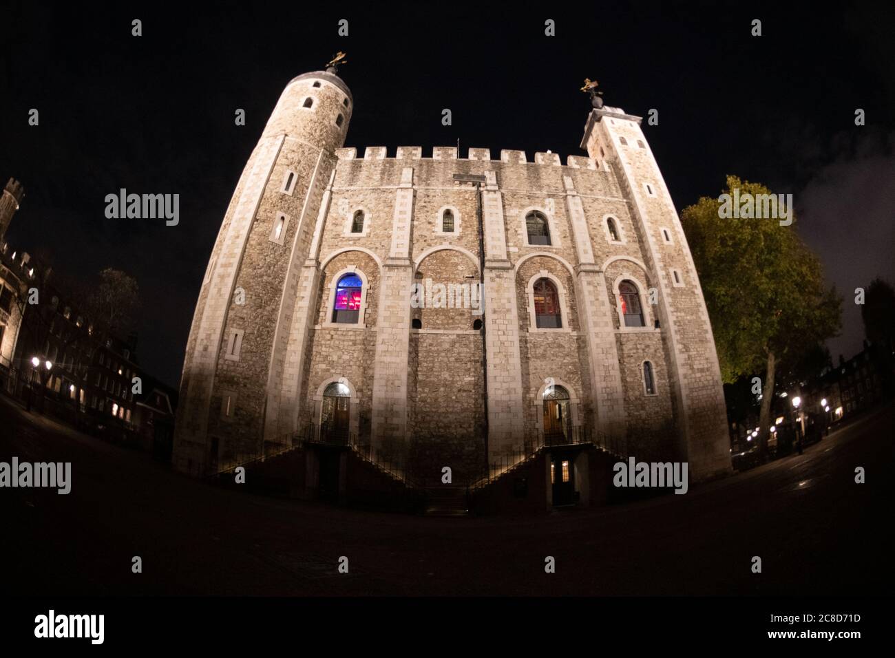 Illuminated tower london hi-res stock photography and images - Alamy