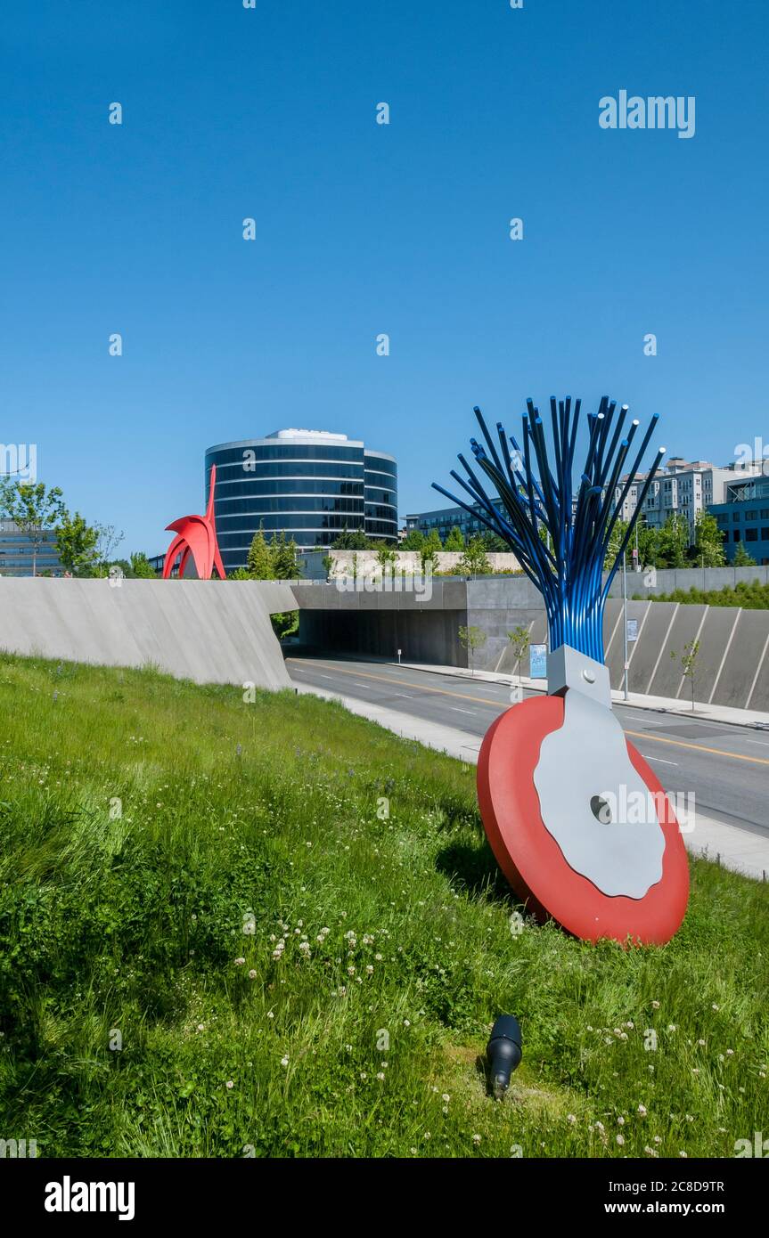 Abstract outdoor art sculpture red large hi-res stock photography and ...