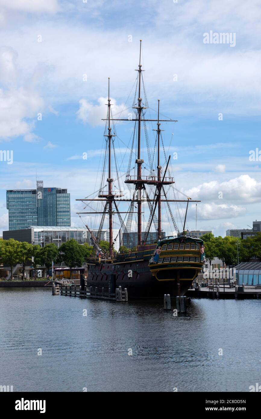 Voc emblem hi-res stock photography and images - Alamy