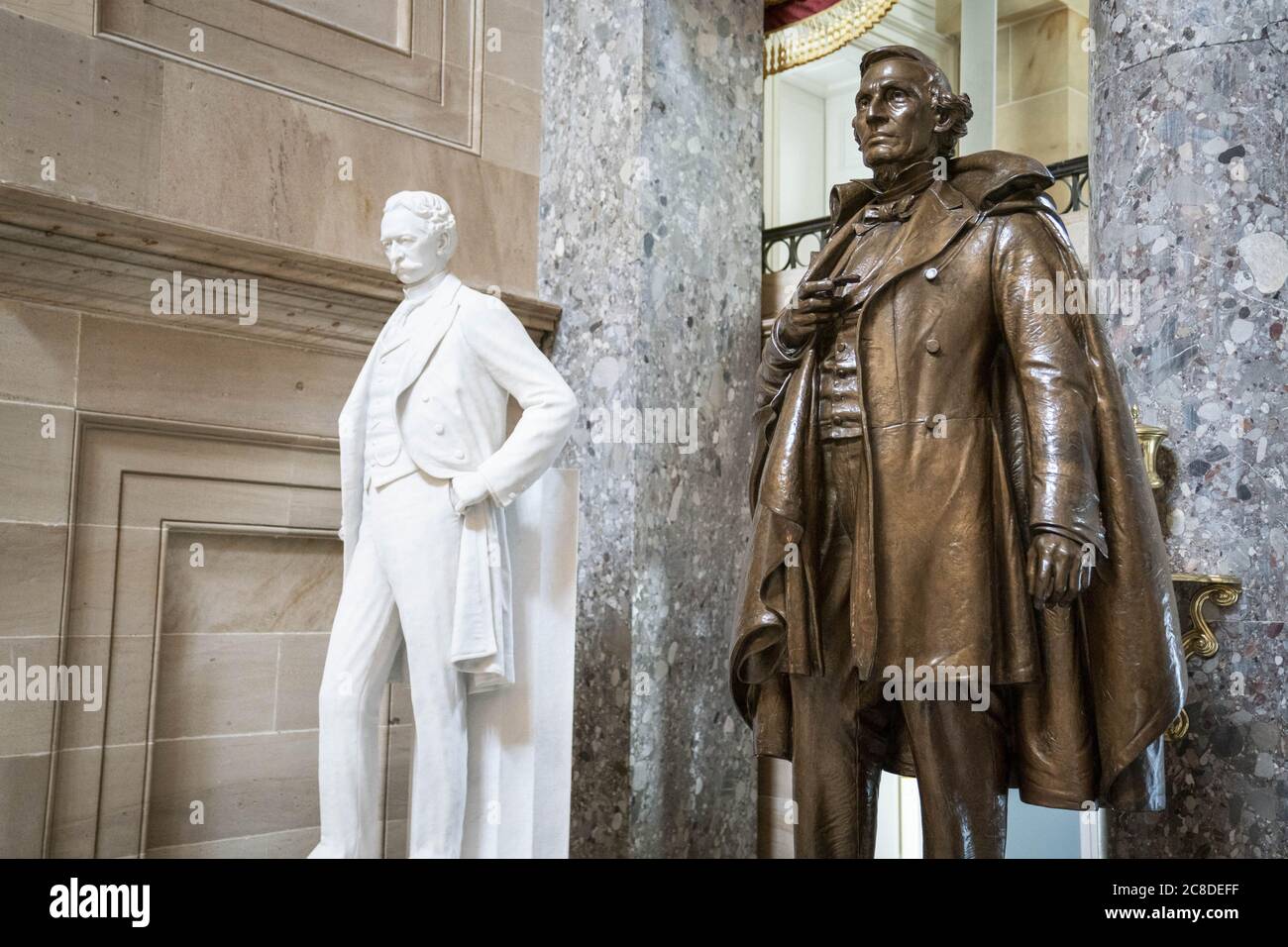 Sarah davis hi-res stock photography and images - Alamy