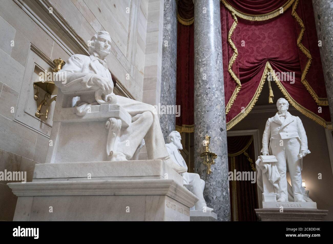 Sarah hamilton hi-res stock photography and images - Alamy