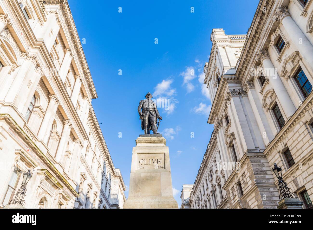 Clive statue london hi-res stock photography and images - Alamy