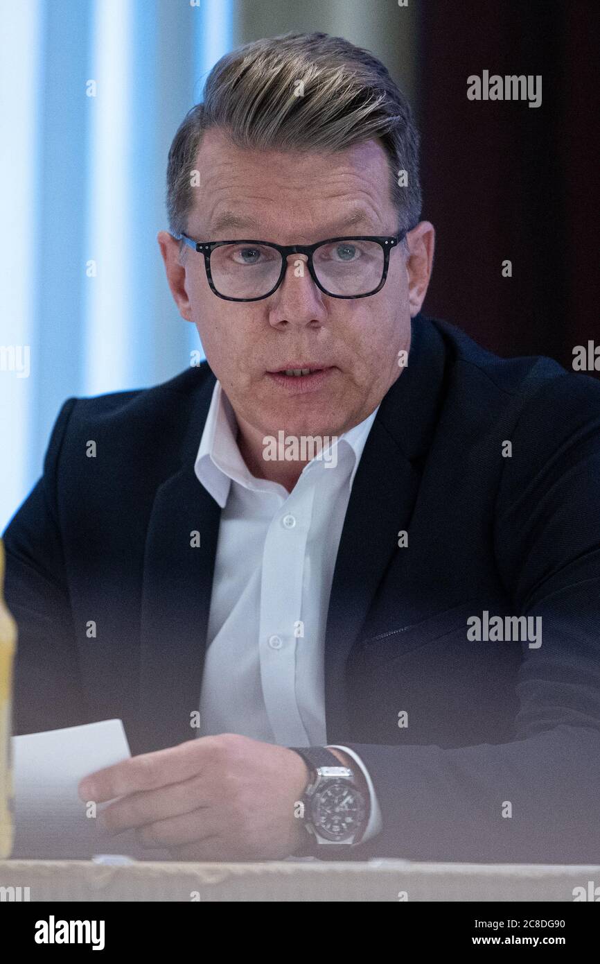 Axel kahn 2020 hi-res stock photography and images - Alamy