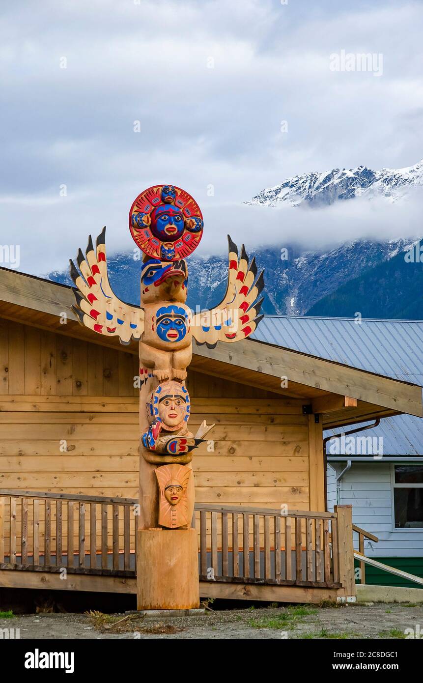Nuxalk first nations hi-res stock photography and images - Alamy