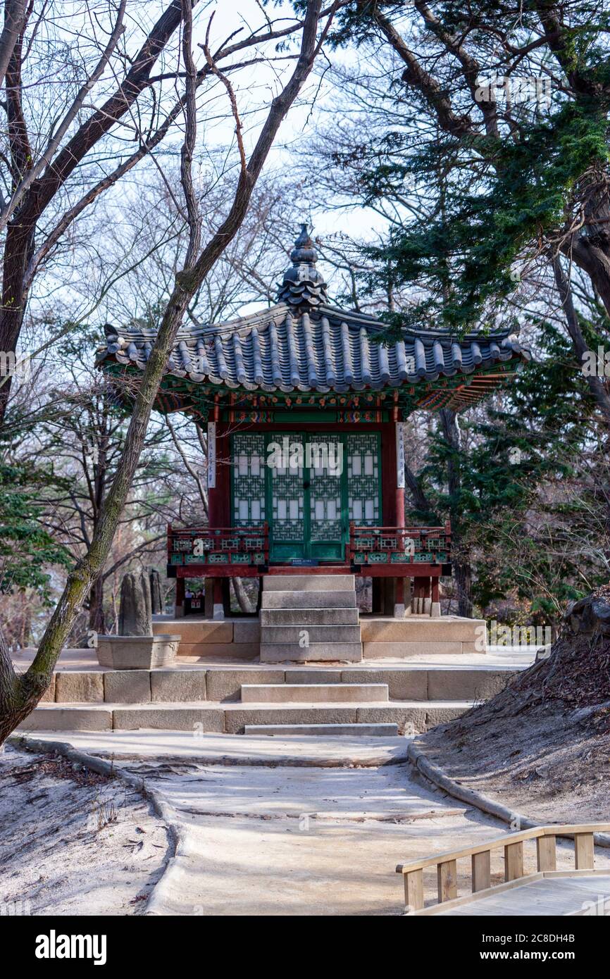 Huwon seoul garden hi-res stock photography and images - Alamy